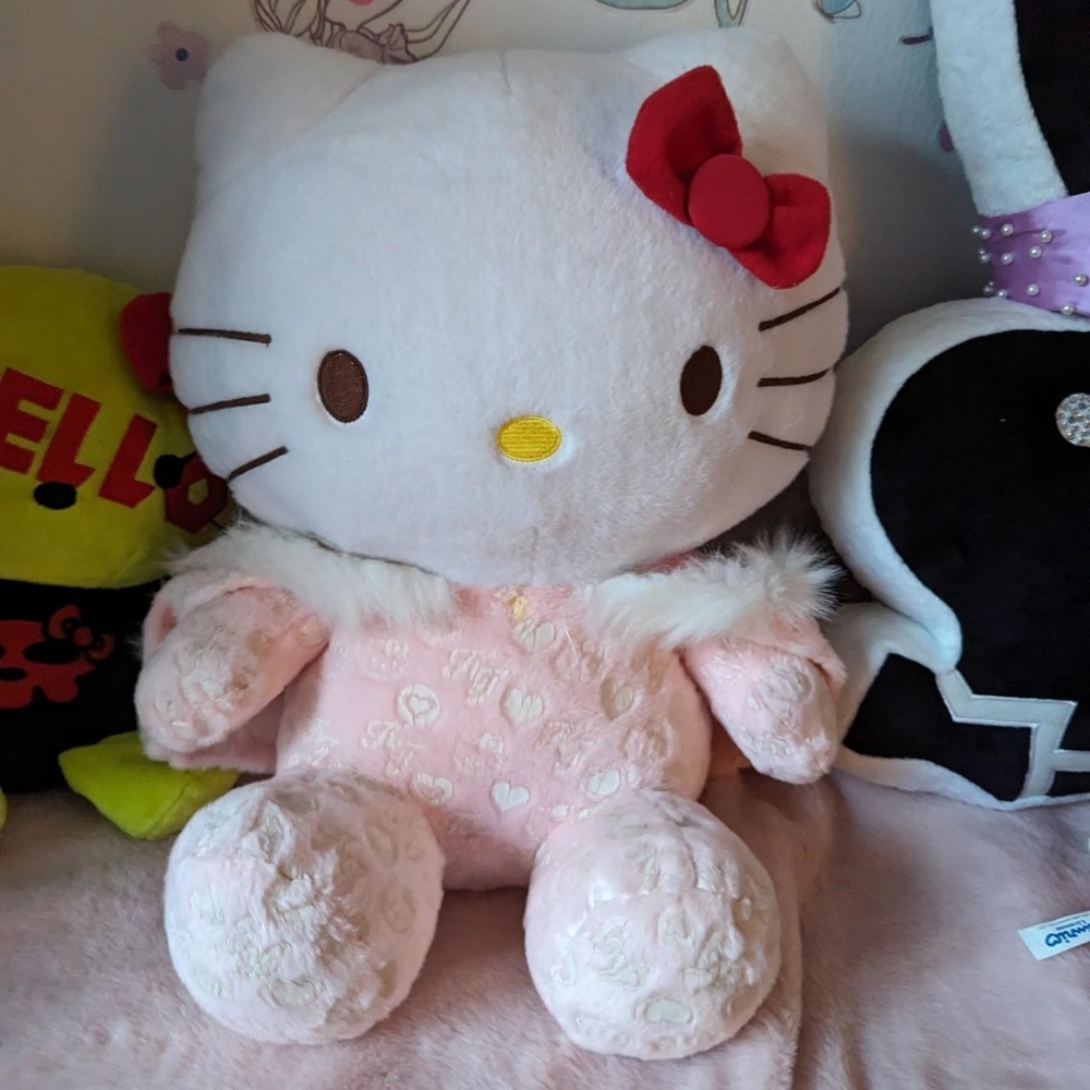 Hello Kitty Plush - Gem